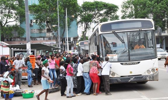 GPL define novas rotas para os autocarros que circulam em Luanda