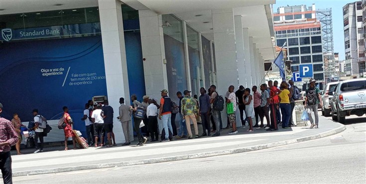 Luanda: Corrida ao Multicaixa, o desporto dos luandenses por esta ...